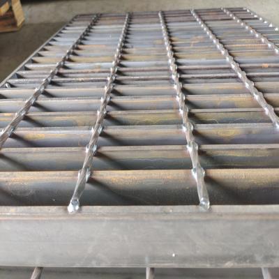 China Hot Dipped Galvanized Heavy Duty Steel Grating 25x5mm Bearing Bar for Power Station for sale