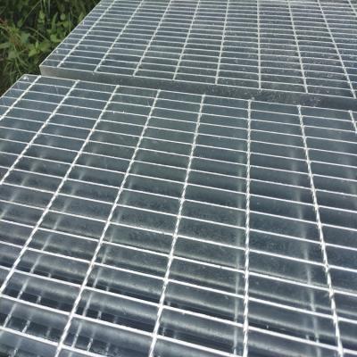 China Galvanized steel driveway grating floor serrated steel grating for sale