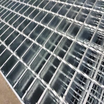 China Hot Dip Galvanized Steel Grating Trench Cover 25x3mm Bearing Bar Car Wash Drainage for sale