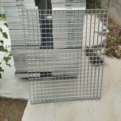 China Hot Dip Galvanized Steel Grating Drain Channel Cover Q235 25x5mm Bearing Bar for sale