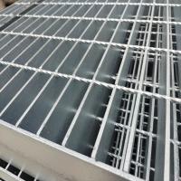 China Hot Dip Galvanized Steel Drain Grate 303/30/100 Driveway Trench Cover Metal Building Material for sale