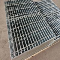 China Custom Heavy Duty Hot Dip Galvanized Serrated Steel Grating 25x5mm Bearing Bar for sale