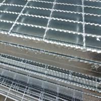 China Hot Dipped Galvanized Steel Grating Stair Treads 25x5mm Bearing Bar Building Material for sale