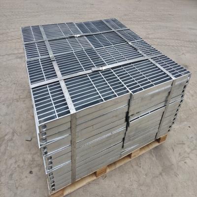 China Hot Dip Galvanized Steel Grating Trench Cover for Storm Road Drainage 25x5mm for sale