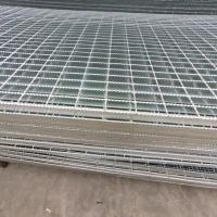 China Hot Dip Galvanized Steel Serrated Bar Grating 253/30/100 for Walkway Drainage Cover for sale