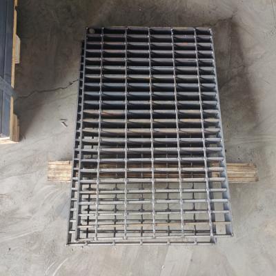 China Heavy Duty Steel Bar Grating 455/30/100 Shipbuilding Channel Step Plate Hot Dipped Galvanized for sale