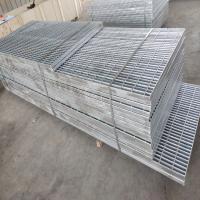 China Hot Dip Galvanized Serrated Steel Grating 30mm Pitch Safety Passage Plate for sale