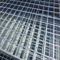 China Welding Serrated Steel Grating Floor Walkway Non Slip Platform for sale