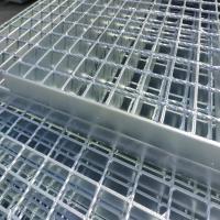 China Hot Dip Galvanized Serrated Steel Grating 32x5mm Welded Floor Walkway Anti Slip for sale