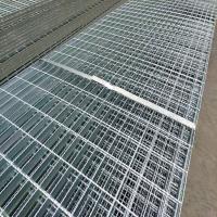 China Anti Fatigue Steel Grating Mats 1-6mm Thickness Hot Dipped Galvanized for Industrial Safety for sale