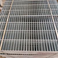 China Heavy Duty Welded Steel Grating 32x5mm Industrial Metal Plug Walkways Floor Walk for sale
