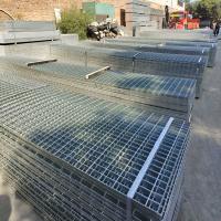 China Heavy Duty Welded Steel Grating 32x5mm Industrial Metal Plug Walkways Floor Walk for sale