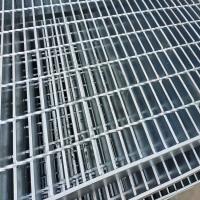 China Heavy Duty Welded Steel Grating Trench Drain Cover 25x5mm Bearing Bar Hot Dip Galvanized for sale