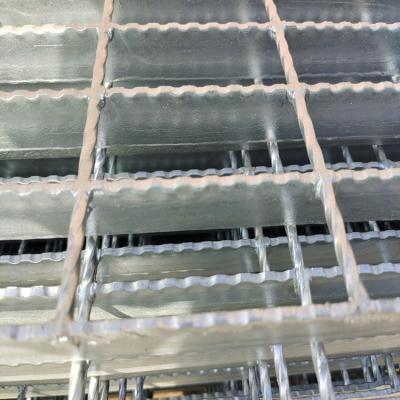 China Metal 6mm Thick Serrated Steel Grating Drainage Covers Construction Building Material for sale