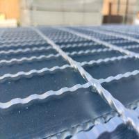 China Q235 Serrated Steel Grating 32x5mm Bearing Bar Galvanized for Industrial Flooring for sale