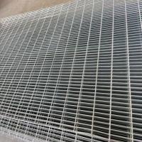 China Hot Dip Galvanized Steel Grating Stair Treads Drain Cover 25mm 40mm for sale