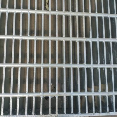 China Hot Dip Galvanized Heavy Duty Steel Grating for Trucks 25x3mm Bearing Bar for sale