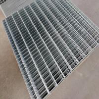 China Galvanised Steel Grating Platform for Wastewater Equipment Pedestrian Channel Step Plate 25x5mm for sale