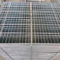 China Serrated Stainless Steel Bar Grating 50x5mm Welded Flooring for Industrial Platforms for sale