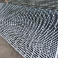 China Steel Serrated Bar Grating 1m x 7m Industrial Floor Walkway Sea Bridge Platform Hot Dipped Galvanized for sale