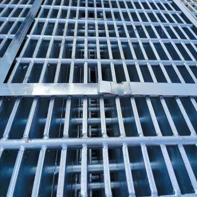 China 19w4 Heavy Duty Steel Grating Hot Dip Galvanized Walkway 25x5mm Bearing Bar for sale