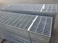 China Galvanized Steel Press Lock Welded Grating 30x100mm Bearing Bar Spacing for Marine Passage for sale