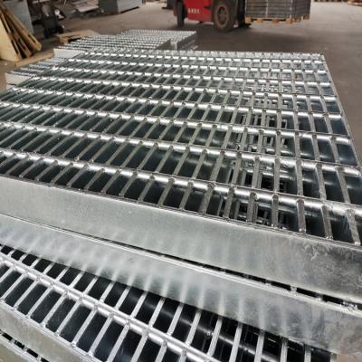 China Park Carbon Steel Strip Hot Dip Galvanized Grating Gutter Cover for sale
