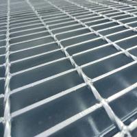 China Galvanized Anti Tread Industrial Steel Grating Empty Grid Plate For Petroleum Platform for sale