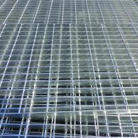 China Hot Dip Galvanized Steel Grating Platform Trench Cover 30mm Pitch Heavy Duty for sale