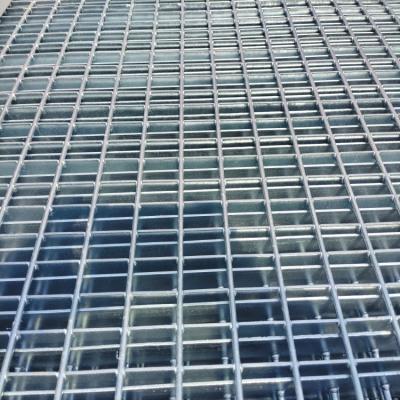 China 30mm Pitch Welded Stainless Steel Industrial Grating for sale
