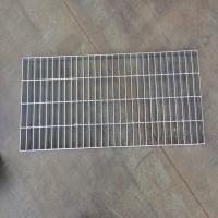 China Customizable Galvanized Steel Sidewalk Drain Covers Footway Grate Drains for sale