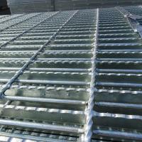 China Hot Dip Galvanized Q235 Steel Grating 25x5mm Bearing Bar 100mm Cross Bar Pitch for sale