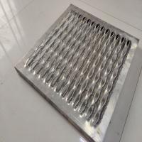 China Square Stair Tread Non Slip Metal Grating ISO9001 Custom Thickness Industrial Use for sale