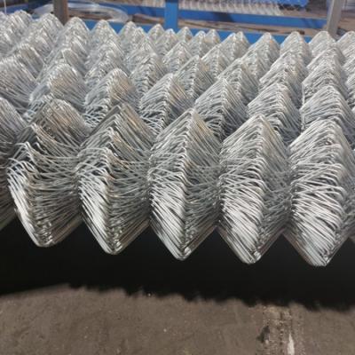 China Galvanized Chain Link Fence 1.2m Height Powder Coated Heavy Duty Security Fencing for sale