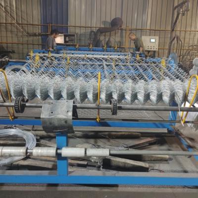 China Hot Dipped Galvanized Chain Link Farm Fencing - 1.8m Height, 2-4.8mm Wire Diameter, 40-80mm Mesh Openings for sale