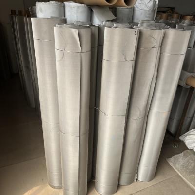 China SS 304 Stainless Steel Woven Wire Mesh with 500-700 MPa Tensile Strength and High Weldability for Industrial Applications for sale