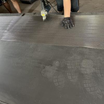 China 316 Stainless Steel Woven Mesh with Polished Surface Treatment - 500-700 MPa Tensile Strength, Various Sizes for sale