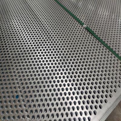 China Perforated Metal Plate with 6-50mm Aperture Sizes and Anti-Slip Surface for Industrial Flooring and Filtration for sale