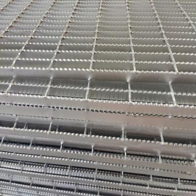 China Polished Stainless Steel Grating YB/T4001-2007 Anti Slip Flat Bar 32x5mm Load Bar for sale