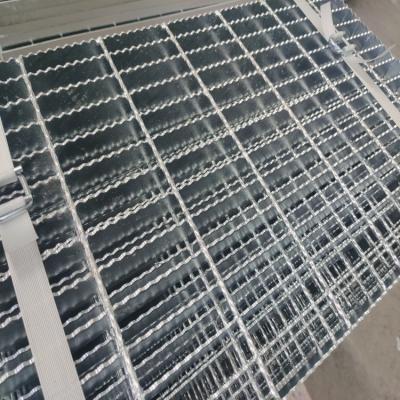 China Industrial Steel Grating 1000x1000mm Machine Pressure Welded Stainless Steel 30mm Bearing Bar Spacing for sale