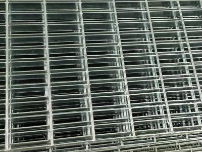 China Galvanized Press Lock Steel Grating 30mm 40mm Bearing Bar Pitch ISO 9001 for sale