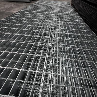 China Bright Stainless Steel Industrial Grating 1000x1000mm Machine Pressure Welding Flat Bar for sale