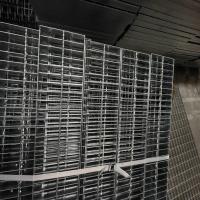China Stainless Steel Industrial Floor Grating Welded 30mm Bearing Bar Pitch Hot Galvanized for sale