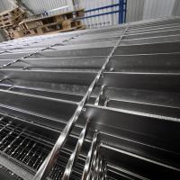 China 30x30x3mm Steel Floor Decking Metal Grating Machine Pressure Welded Hot Dipped Galvanized for sale