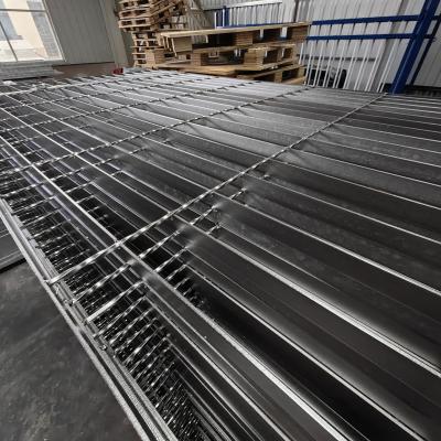 China Industrial Welded Steel Grating 30mm Bearing Bar Pitch Smooth Surface 1000x1000mm for sale