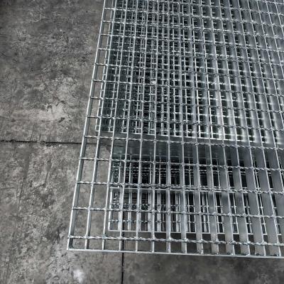 China Tiantai Anti Slip Grating Steel Aluminum Stainless Steel High Load Capacity Custom Size for sale