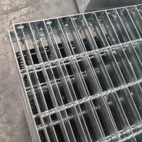 China 7mm Wire Pitch Anti Slip Grating for Oil and Gas Industry Custom Sizes for sale