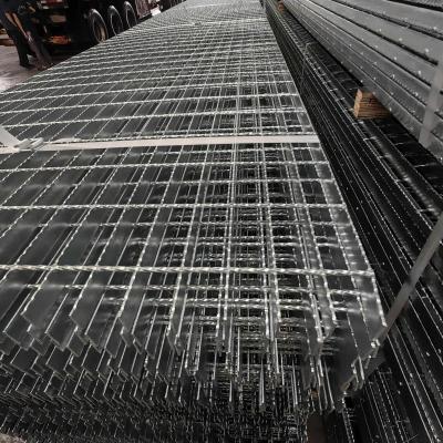 China 30x30mm PPGI Machine Pressure Welded Floor Decking Steel Grating for sale