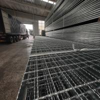 China Machine Pressure Welded Steel Grating 30mm Bearing Bar Pitch 3mm Cross Bar Hot Galvanized for sale