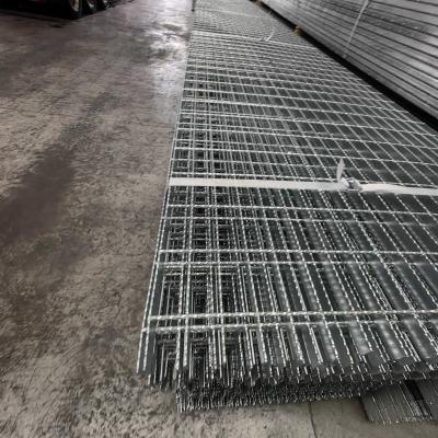 China Hot Galvanized Steel Grating 30mm Bearing Bar Spacing Flat Bar Non Slip Floor Decking for sale